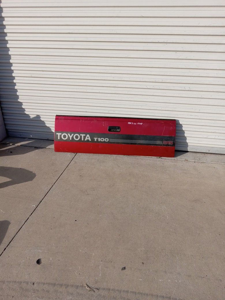 93 To 98 Tail Gate Toyota T 100 (Oem) for Sale in Rancho Cucamonga, CA ...