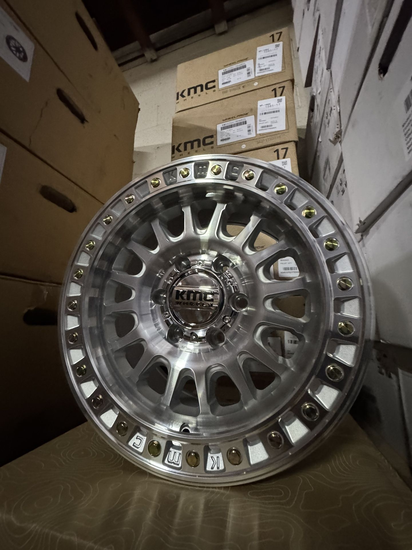Kmc 552 IMS 17x8.5 6x5.5 +25 Gloss Silver for Sale in La Habra Heights ...