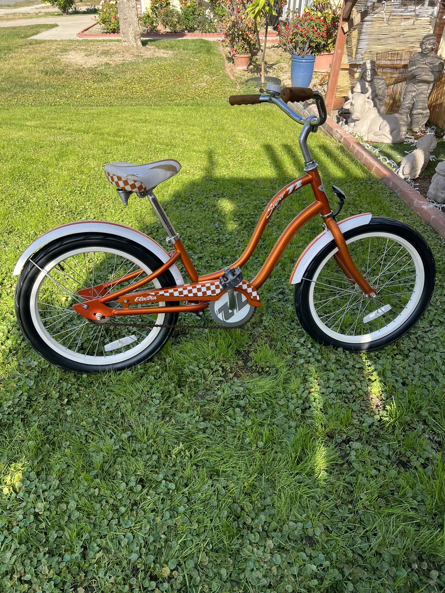 Cruising Super 72 Electra Vintage Bike for Sale in Highland, CA - OfferUp