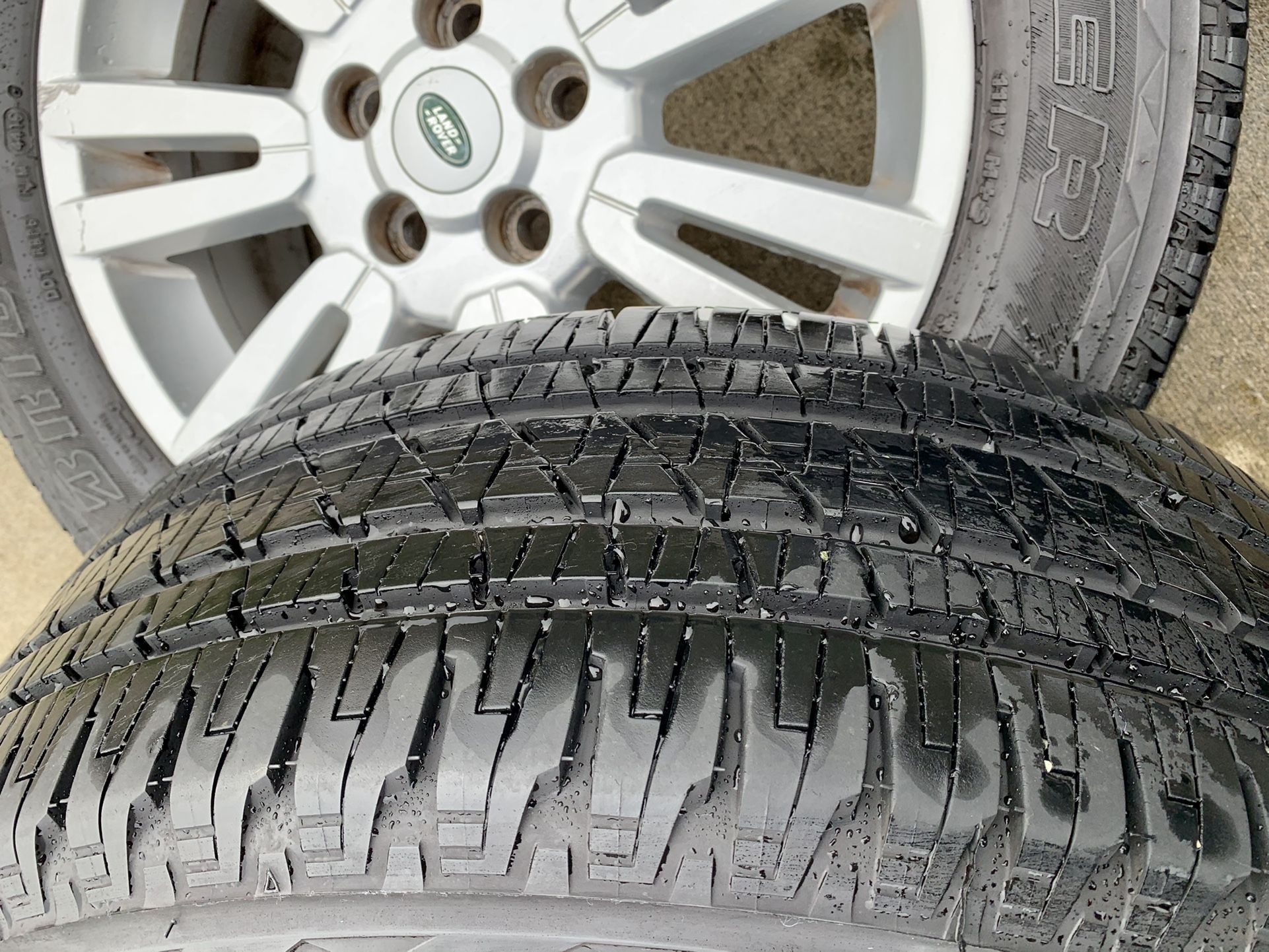 Land Rover Discovery LR4 LR3 Range Rover 19” Wheels Tires for Sale in ...