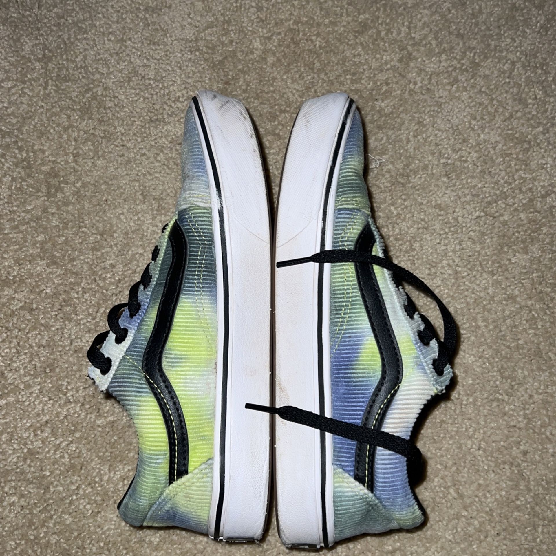 Womens Vans Size 7 for Sale in Olympia, WA - OfferUp