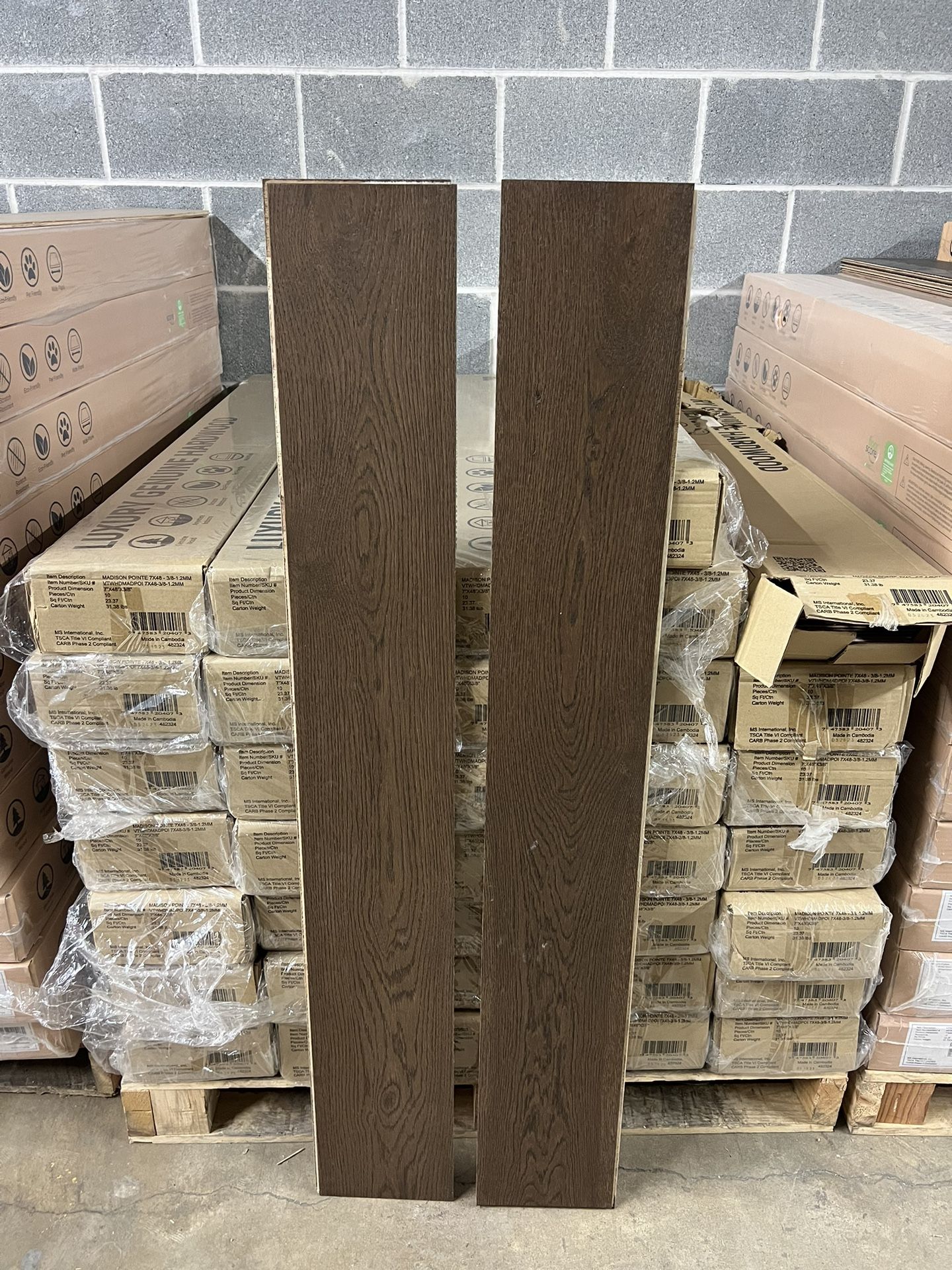 MSI Madison Pointe White Oak Engineered Hardwood Flooring - 23.37 sqft ...