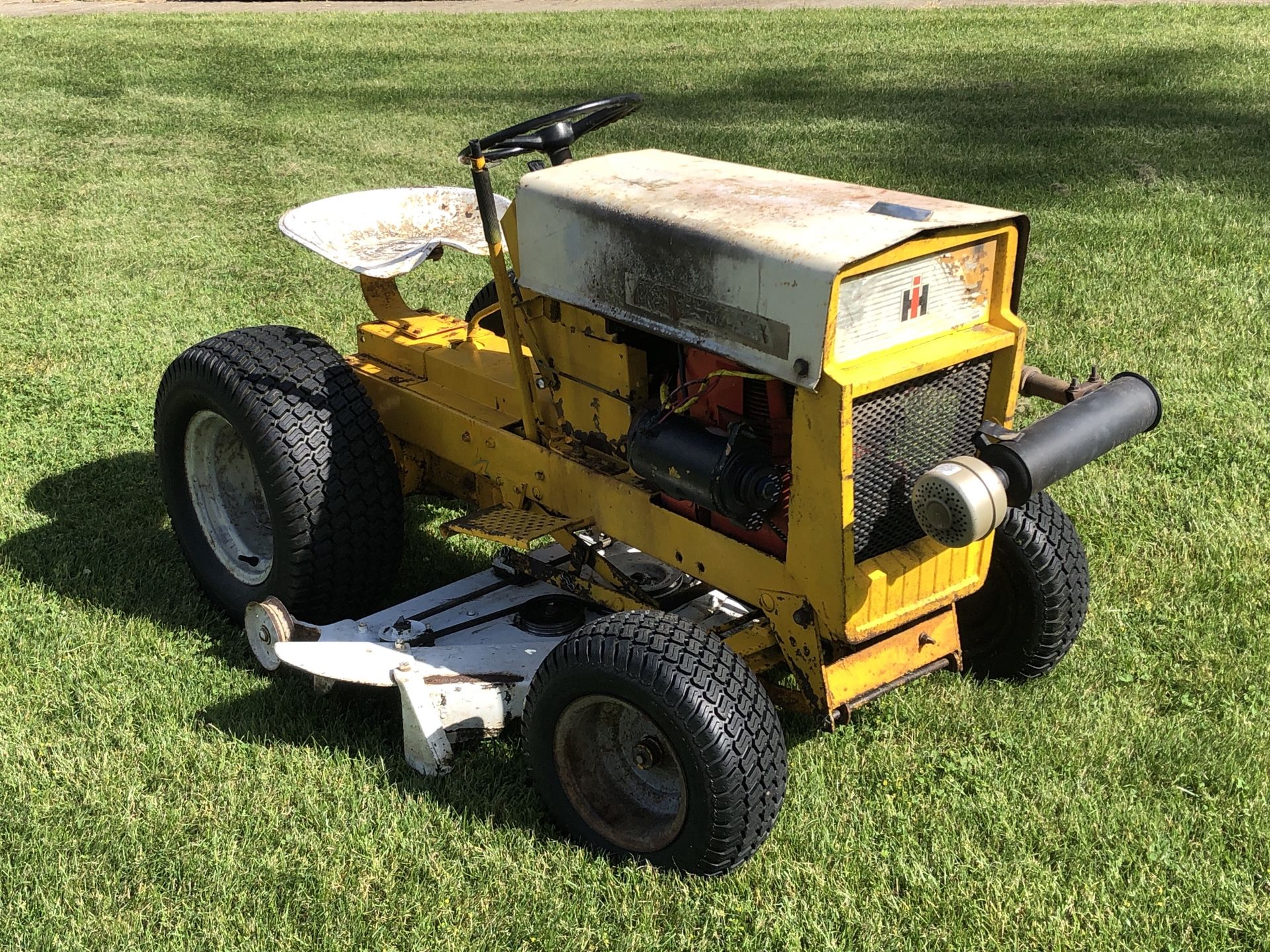 Vintage Cub Cadet Garden Tractor for Sale in Keizer, OR - OfferUp
