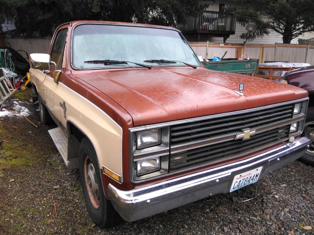 For sale 83 Chevrolet Diesel 6.2 L for Sale in Everett, WA - OfferUp