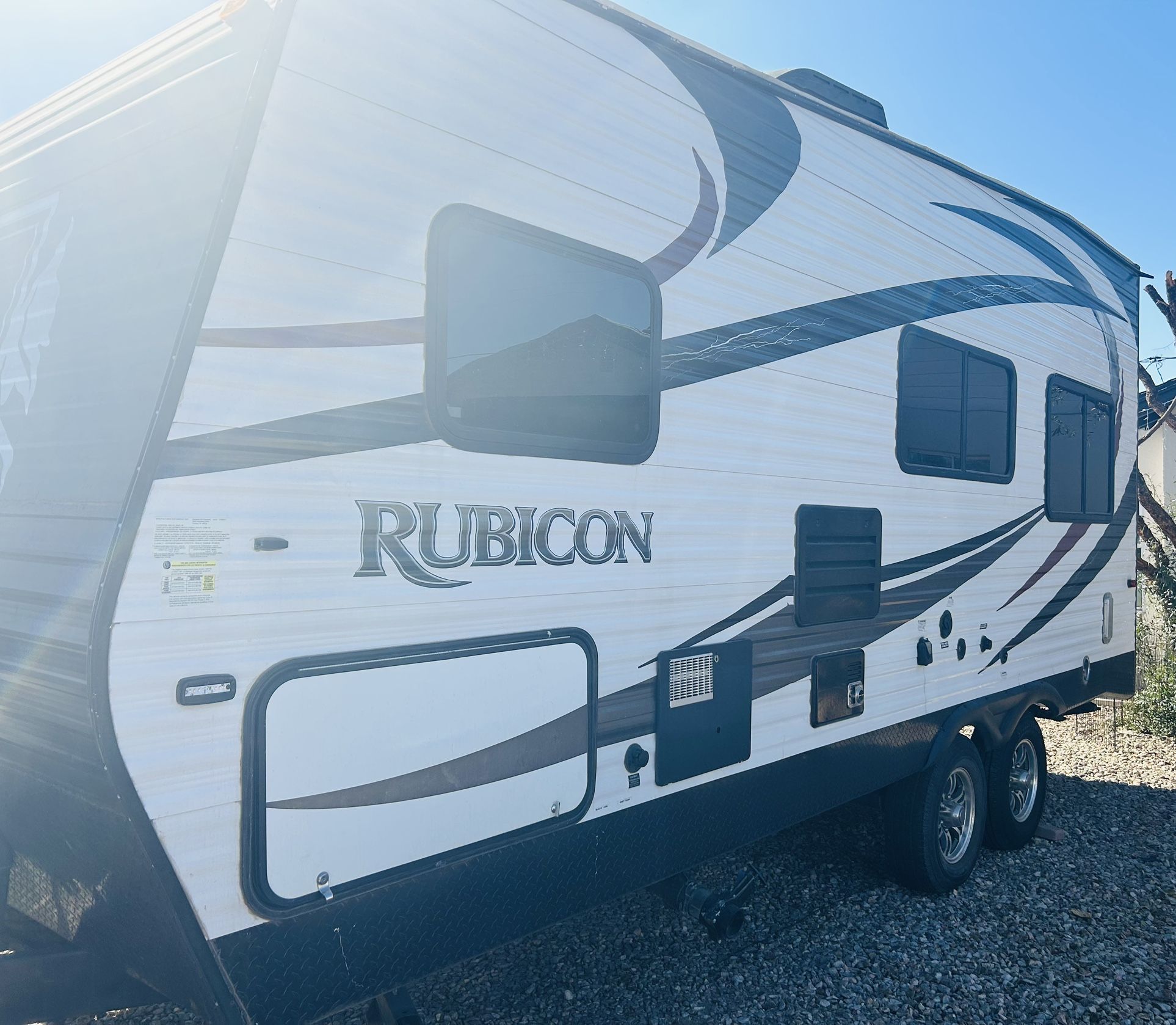 2015 Dutchmen Rubicon for Sale in Mesa, AZ - OfferUp
