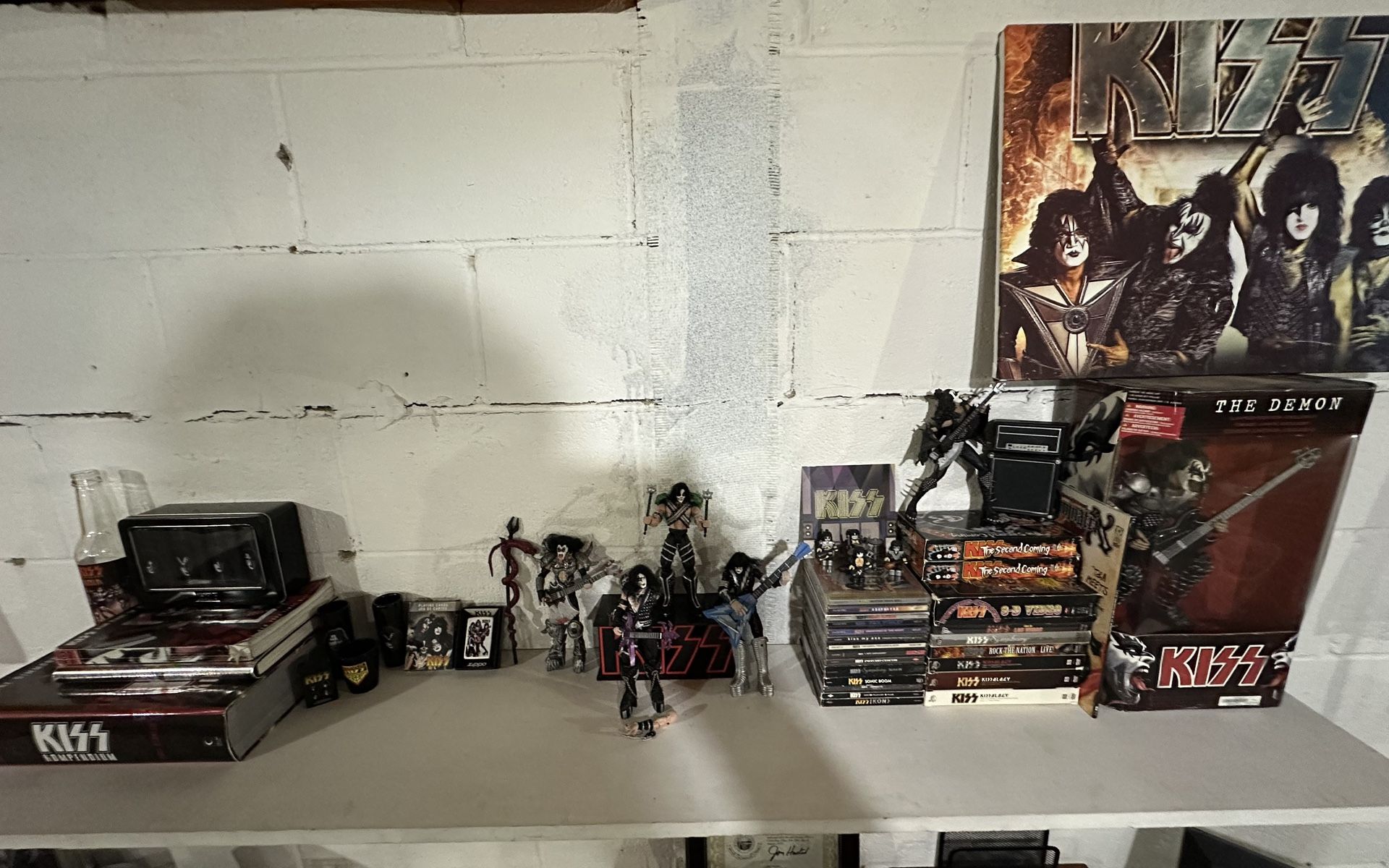 Kiss Memorabilia for Sale in Brunswick, OH - OfferUp