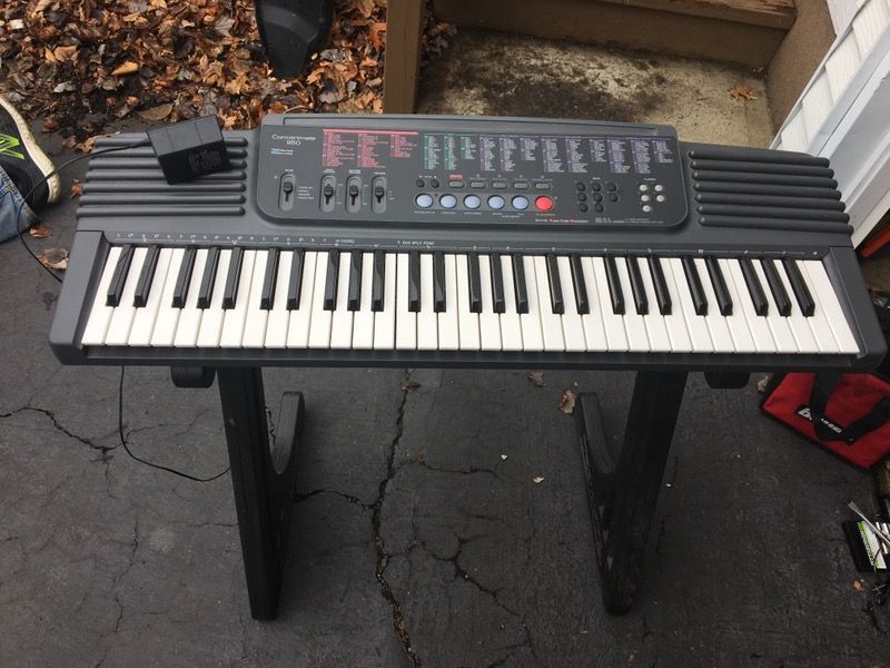 Concertmate 950 Electronic Keyboard W Stand for Sale in Milford, CT ...