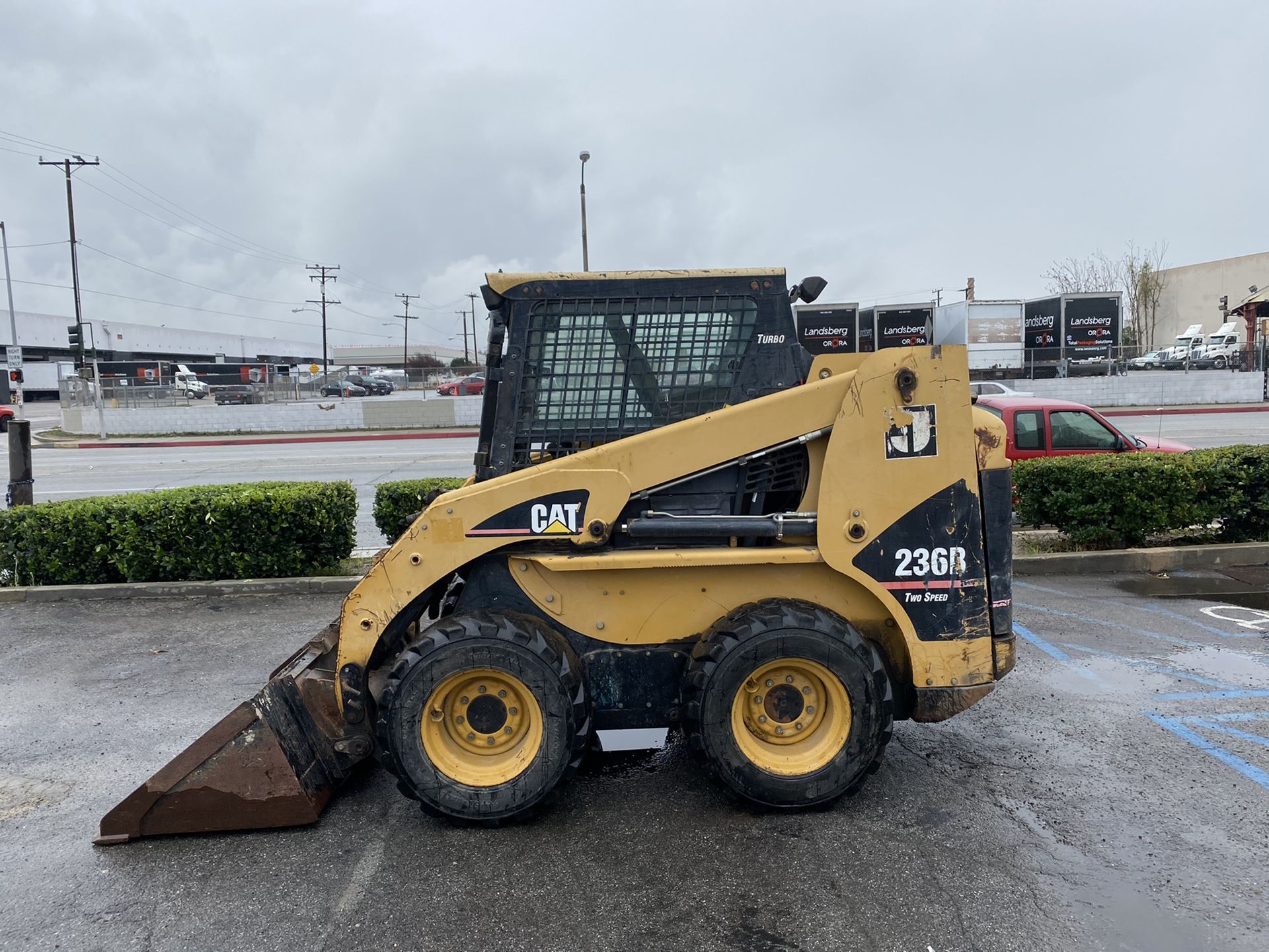 Caterpillar 236B skid steer 2300 hours Enclosed cab heat ac 2007 year ...
