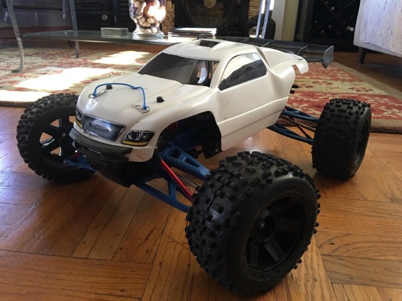 RC Traxxas Revo Platinum Edition Picco Max 1/10 Nitro for Sale in South ...