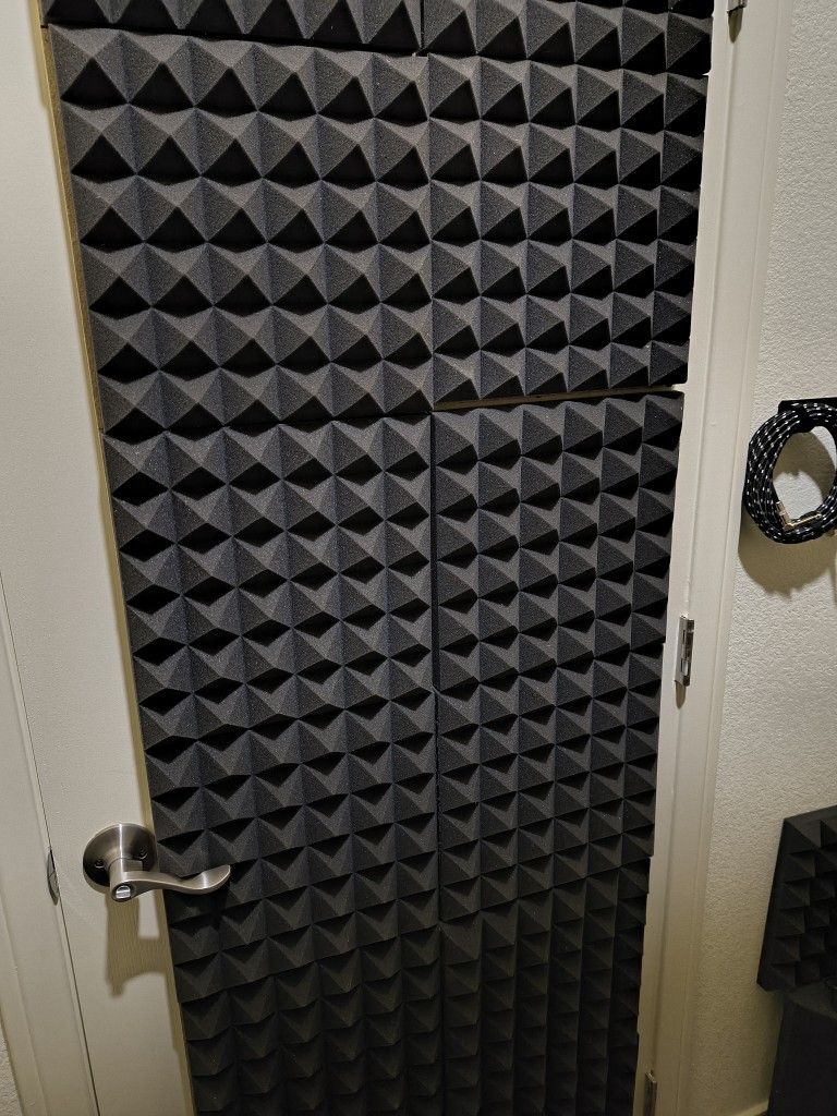 Eggshell Foam Board for Soundproofing Studio for Sale in Las Vegas, NV ...