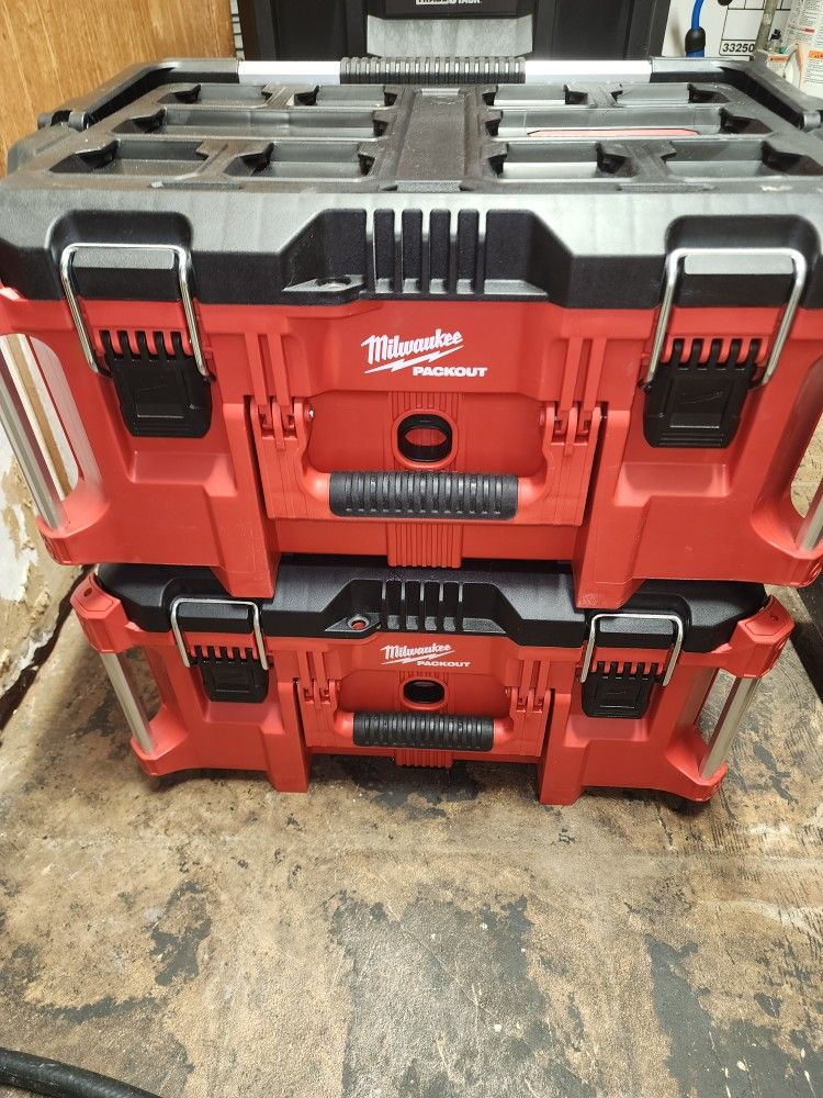 Milwaukee Box for Sale in Melrose Park, IL - OfferUp