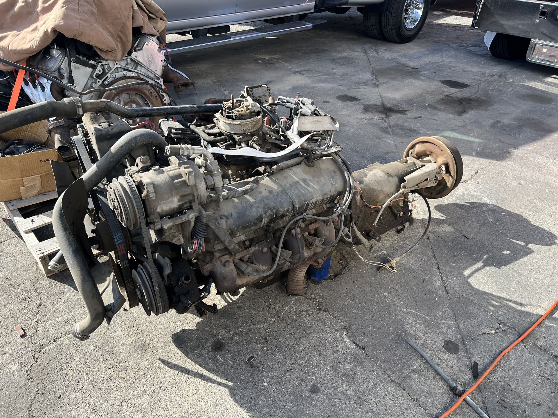 454 Chevy 7.4 Th400 Transmission 35k Miles for Sale in Pico Rivera, CA ...