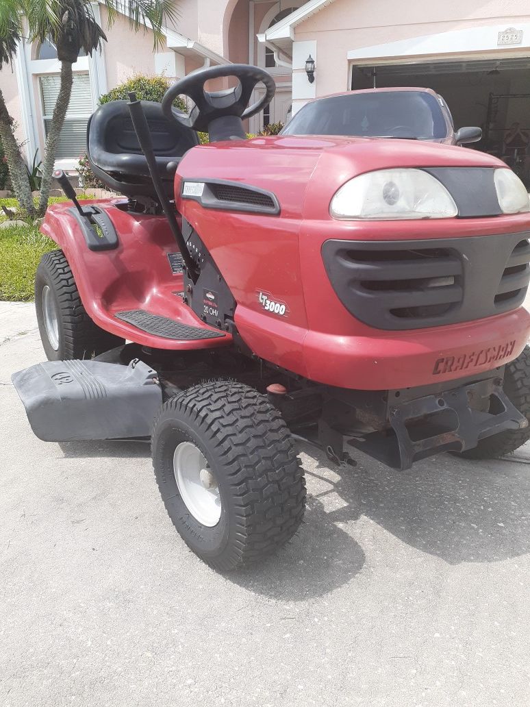 Craftsman LT3000 riding mower for Sale in BVL, FL - OfferUp