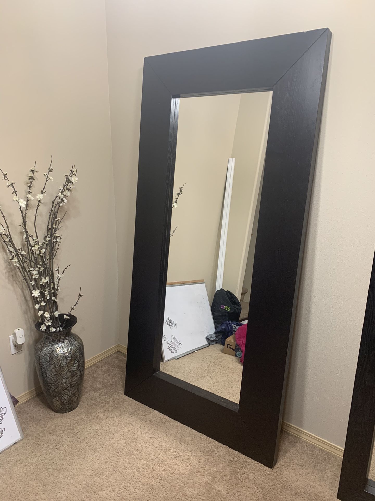 Large Floor mirror for Sale in Tacoma, WA - OfferUp