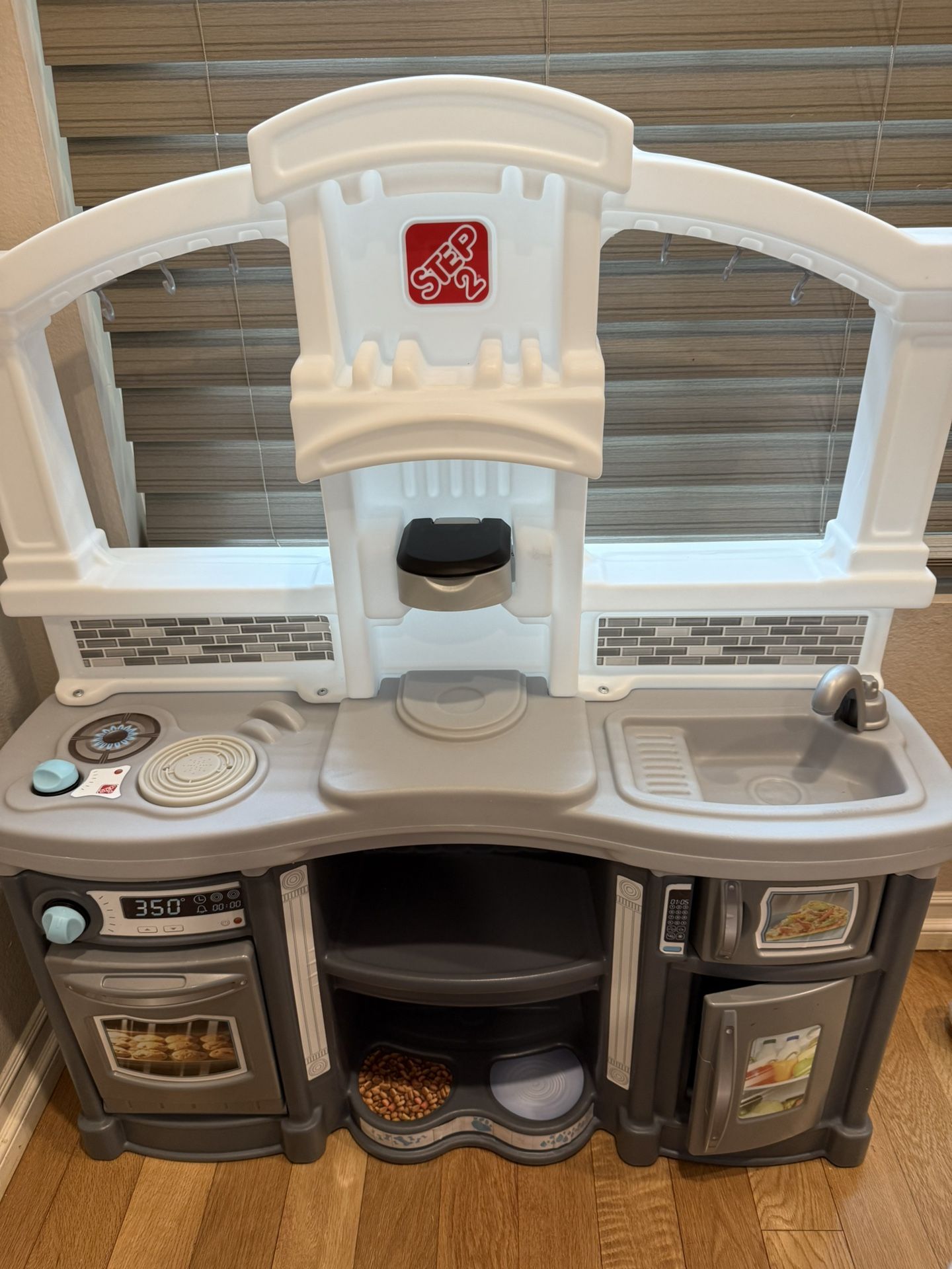 Step 2 Pretend kitchen for Sale in Huntington Beach, CA - OfferUp