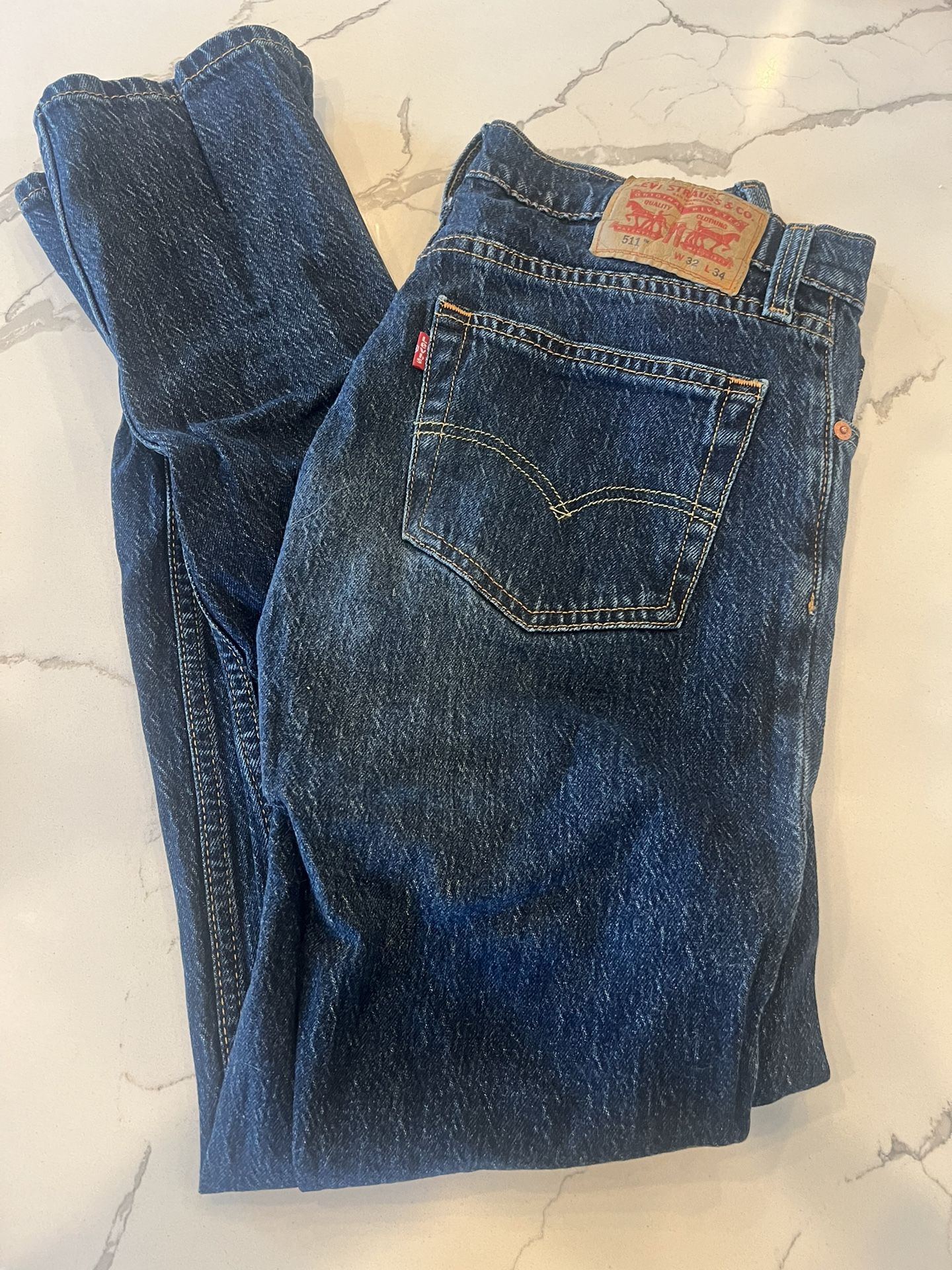 Men’s Levi Jeans for Sale in Bonney Lake, WA - OfferUp