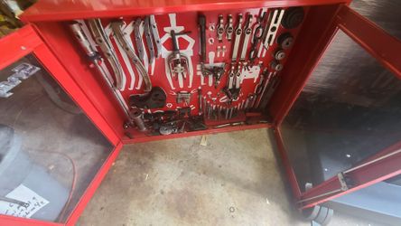 SNAP ON PULLER SET WITH CABINET CJ 2000 WITH SNAP ON PULLERS MIXED WITH ...