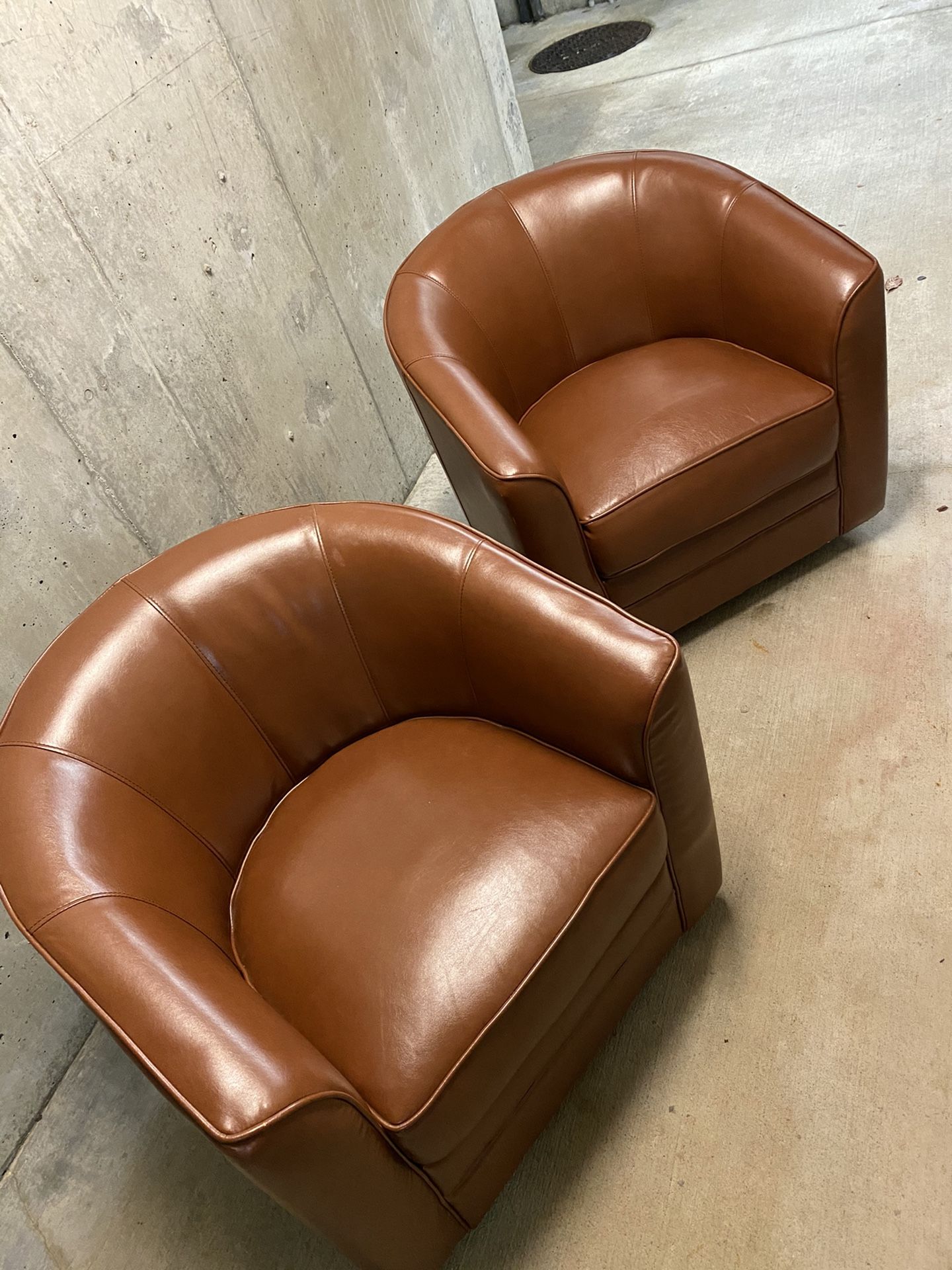 Captains chairs for Sale in Seattle, WA - OfferUp