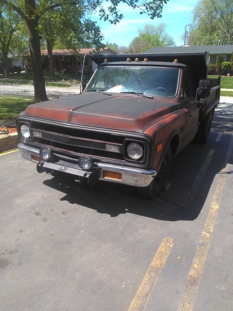 1969 Chevy C30 Dually for Sale in Valparaiso, IN - OfferUp