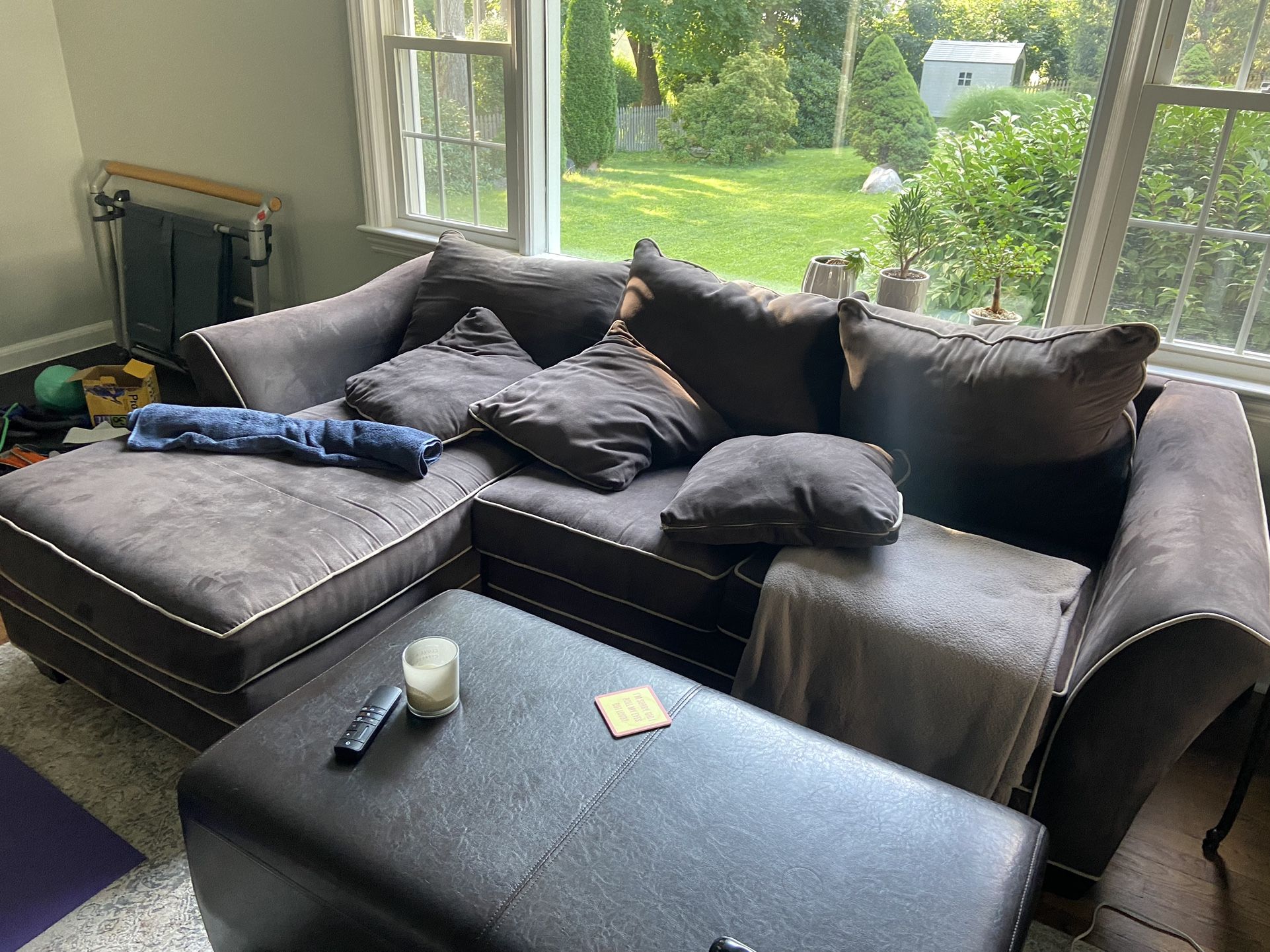 sectional couch raymond n flannigqn Furniture
