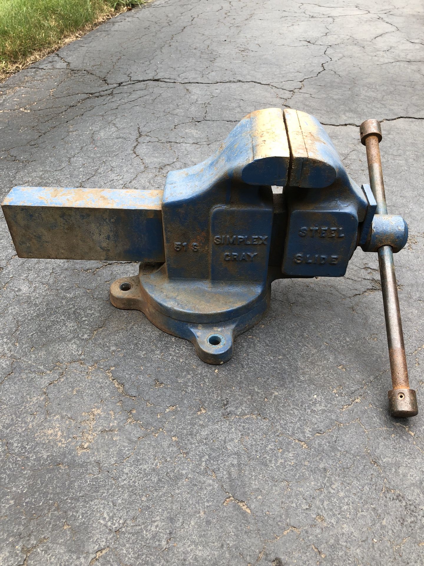 Simplex Bench Vise for Sale in North Haven, CT - OfferUp