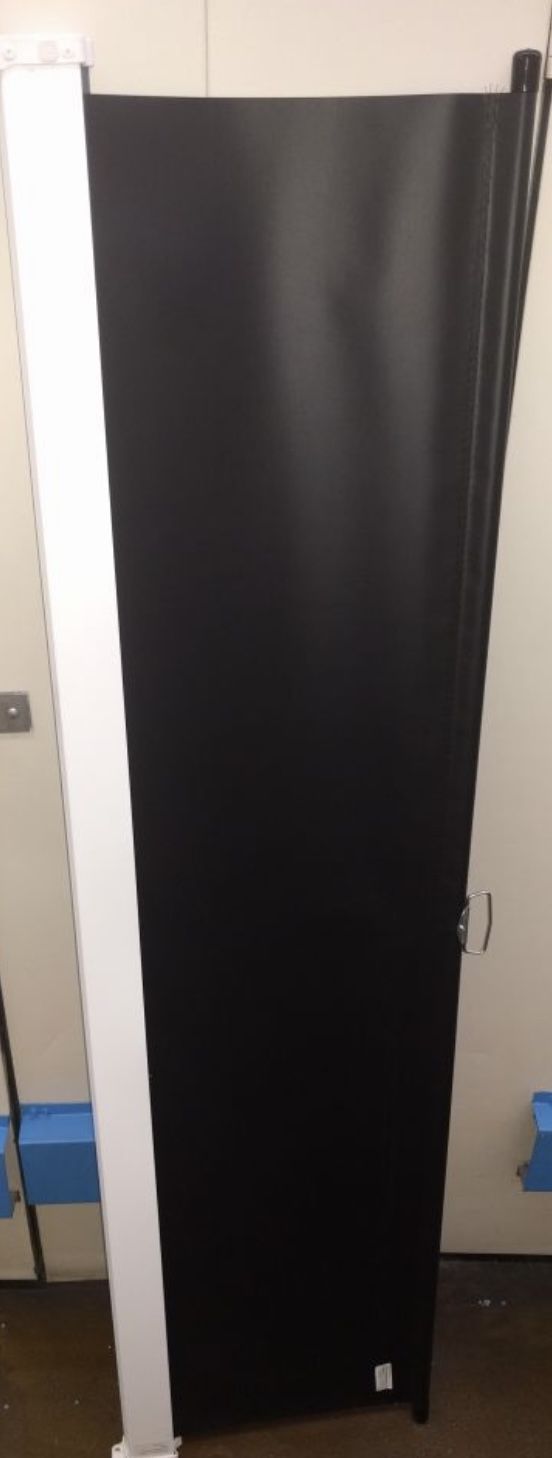 Infocus 76 inch 16:9 Projector Screen HW-HTSCREEN76 for Sale in Kenmore ...