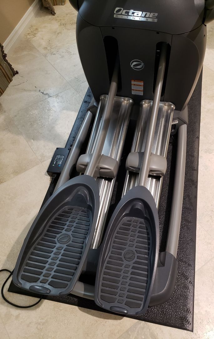 Pro-grade Octane Q47ci Elliptical Fitness Trainer for Sale in Queen ...
