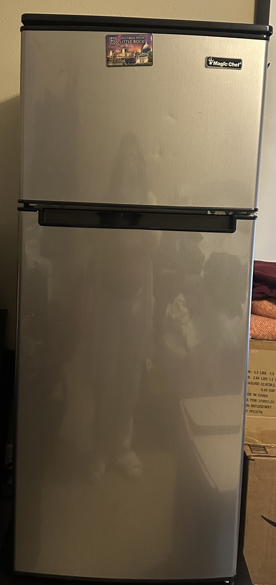 Magic Chef Mini Fridge for Sale in Houston, TX - OfferUp