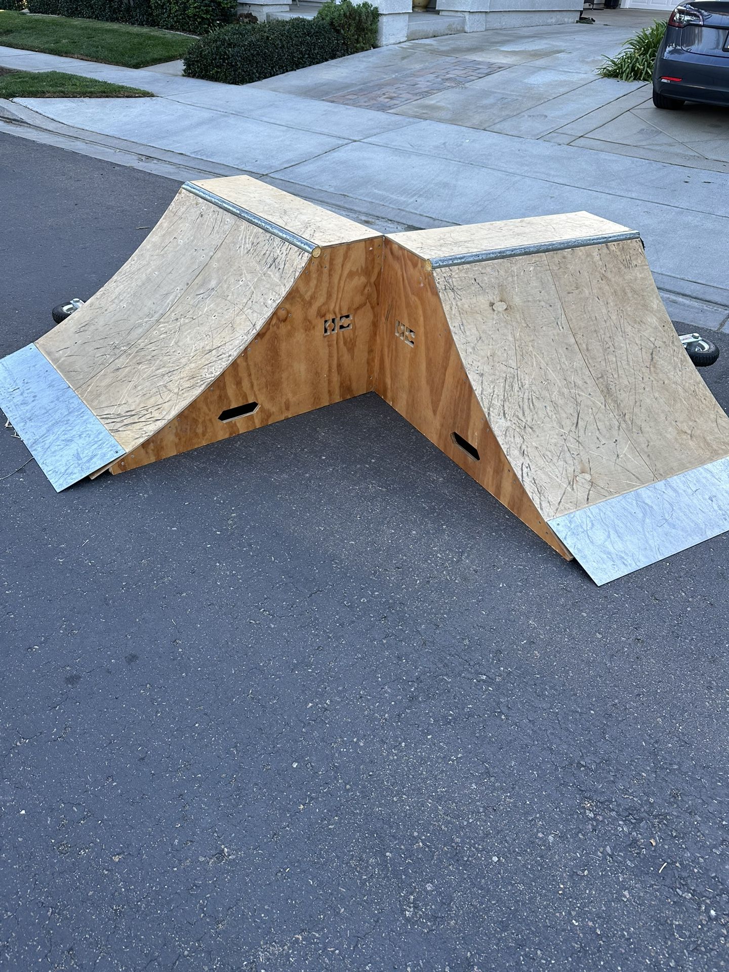 Quarter Pipe Skate Ramps that will make A 1/2 for Sale in Carlsbad, CA - OfferUp