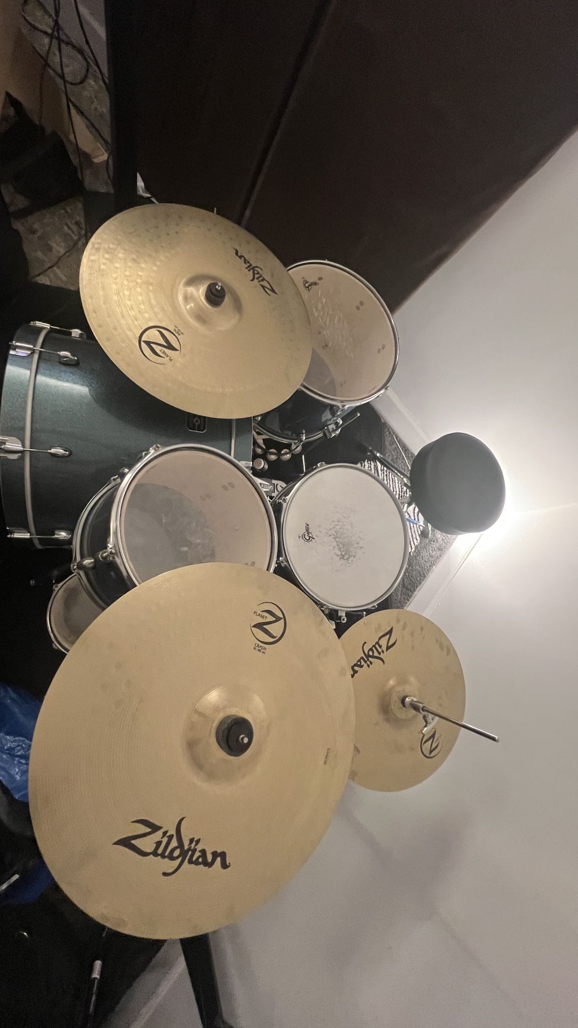 Gretsch Drums Energy 5-Piece Drum Set Blue Sparkle With Hardware and ...