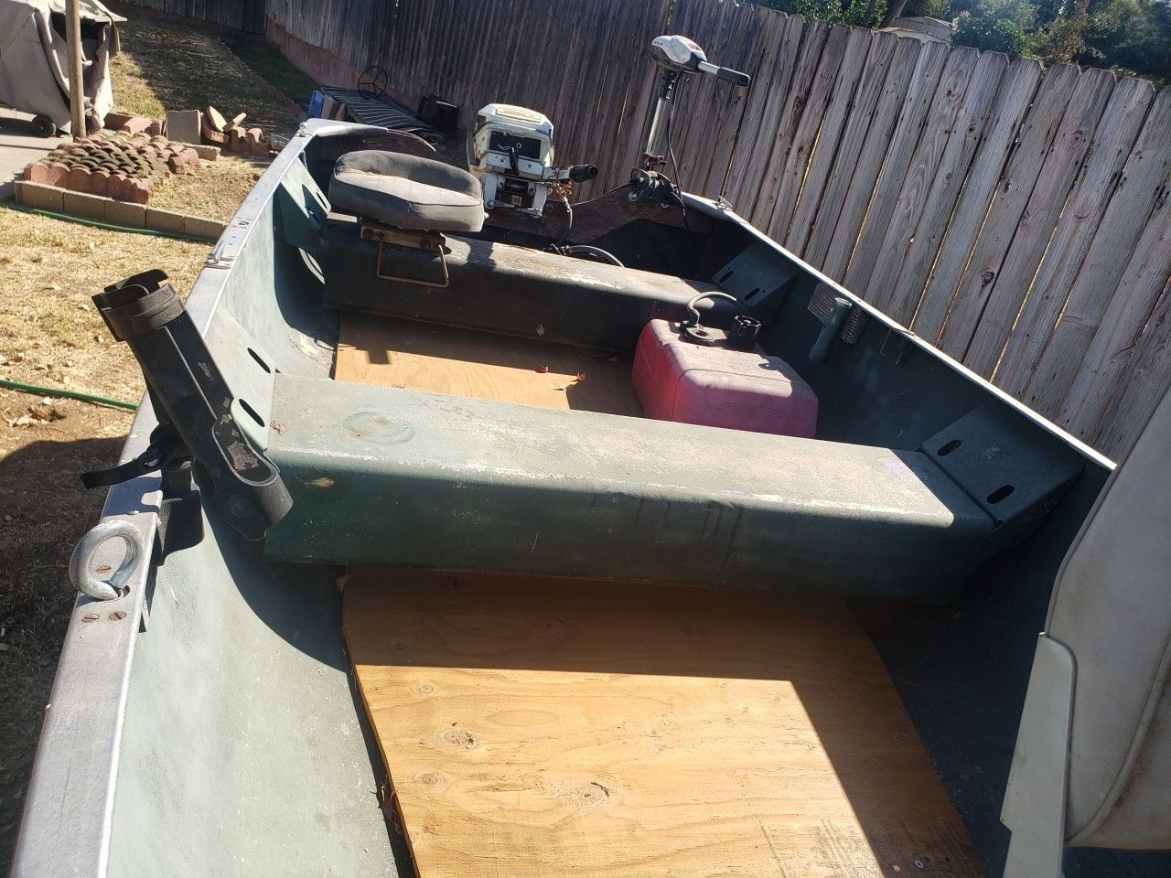 90s bass master boat for Sale in Grand Terrace, CA - OfferUp
