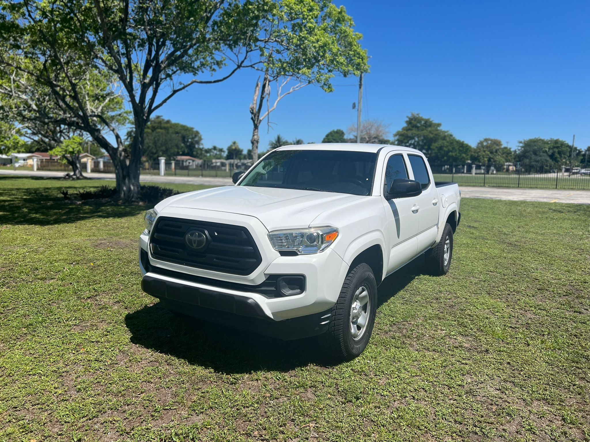 2018 Toyota Tacoma for Sale in Fort Lauderdale, FL - OfferUp