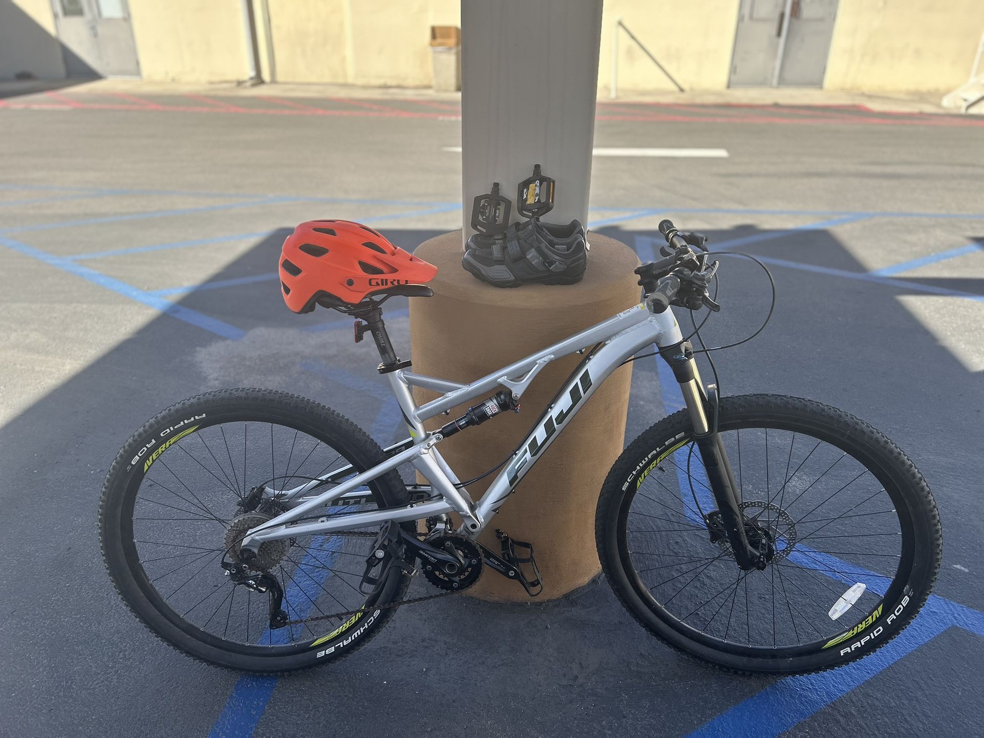 Fuji Outland Mountain Bike With Gear for Sale in Spring Valley, CA ...