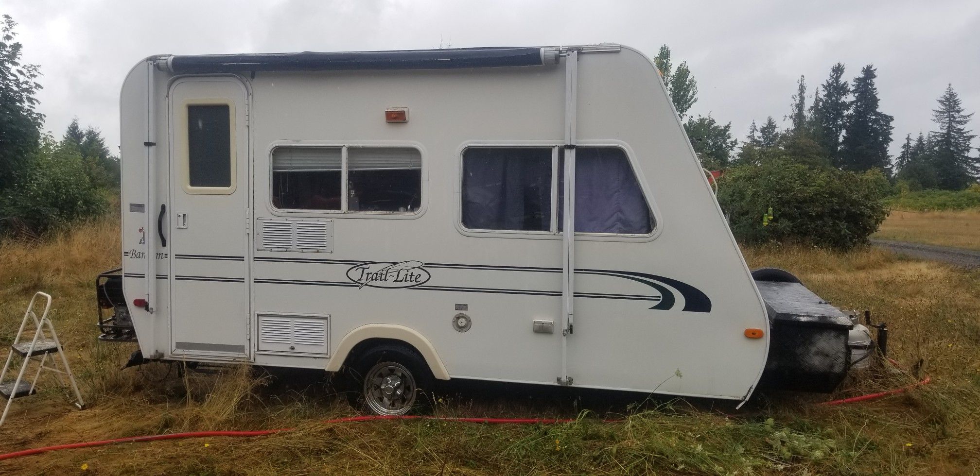 1998 17ft trail-lite bantam hybrid camper for Sale in Lacey, WA - OfferUp