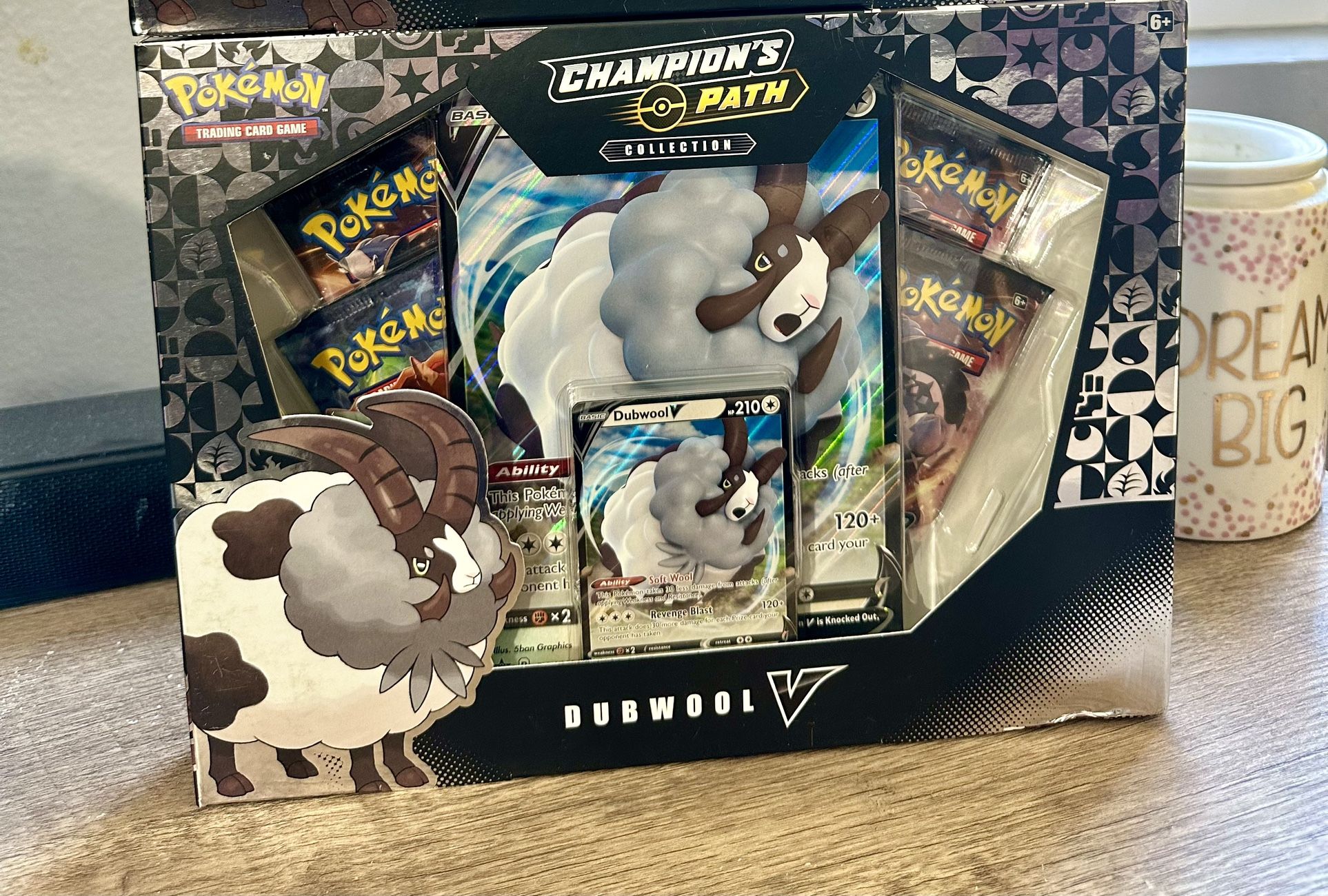 Dubwool V Box Pokemon TCG for Sale in San Diego, CA - OfferUp