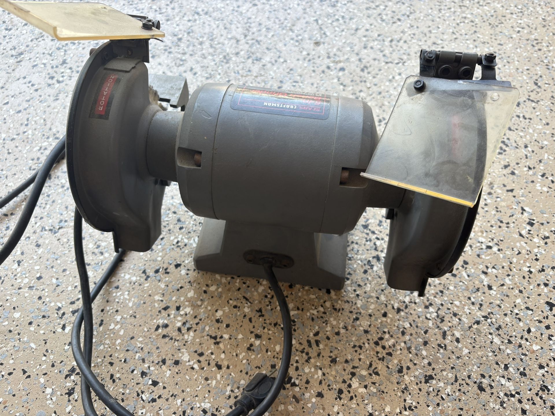 CRAFTSMAN 5 INCH BENCH GRINDER for Sale in Costa Mesa, CA - OfferUp