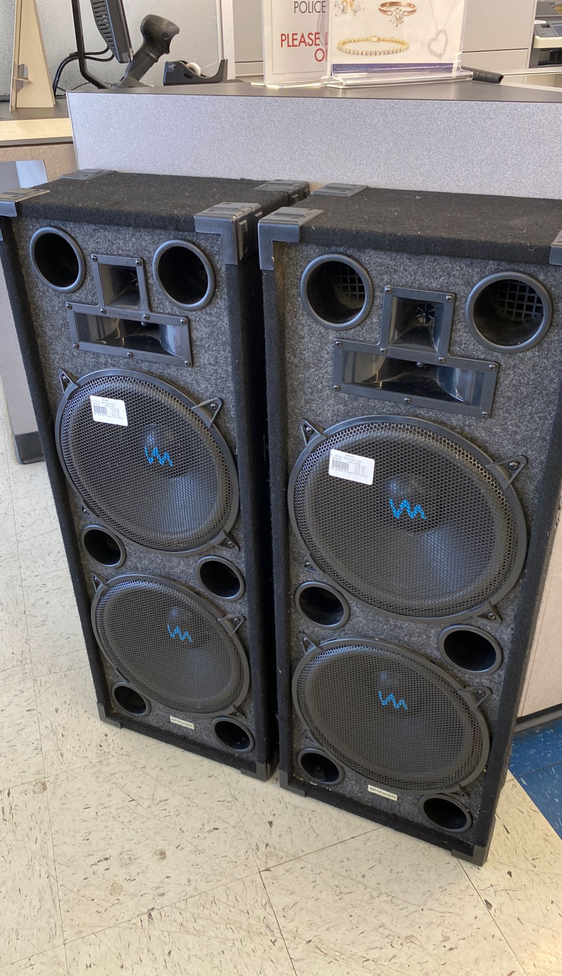 VM Audio Shaker Series Speaker Pair for Sale in San Antonio, TX - OfferUp