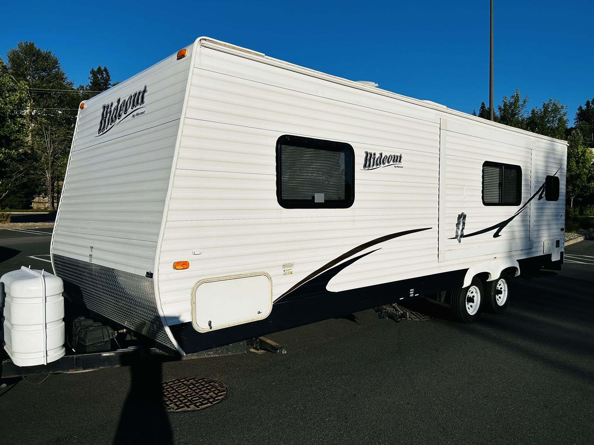 2008 Keystone Hornet Hideout 28' + Slide for Sale in Sultan, WA - OfferUp