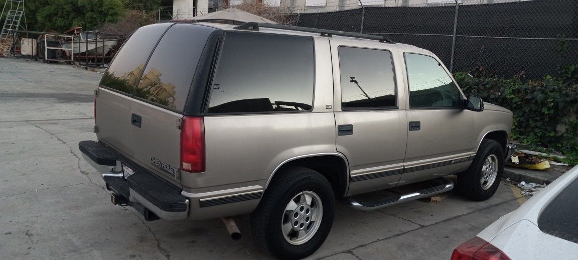 1999 Chevrolet W4 for Sale in Los Angeles, CA - OfferUp