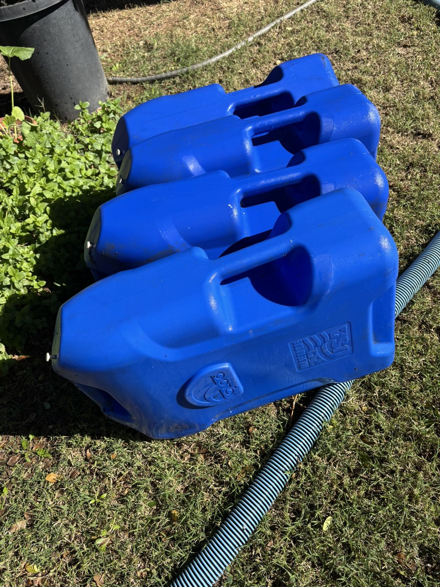 Igloo 6 Gallon Camping Water Container for Sale in Mesa, AZ - OfferUp
