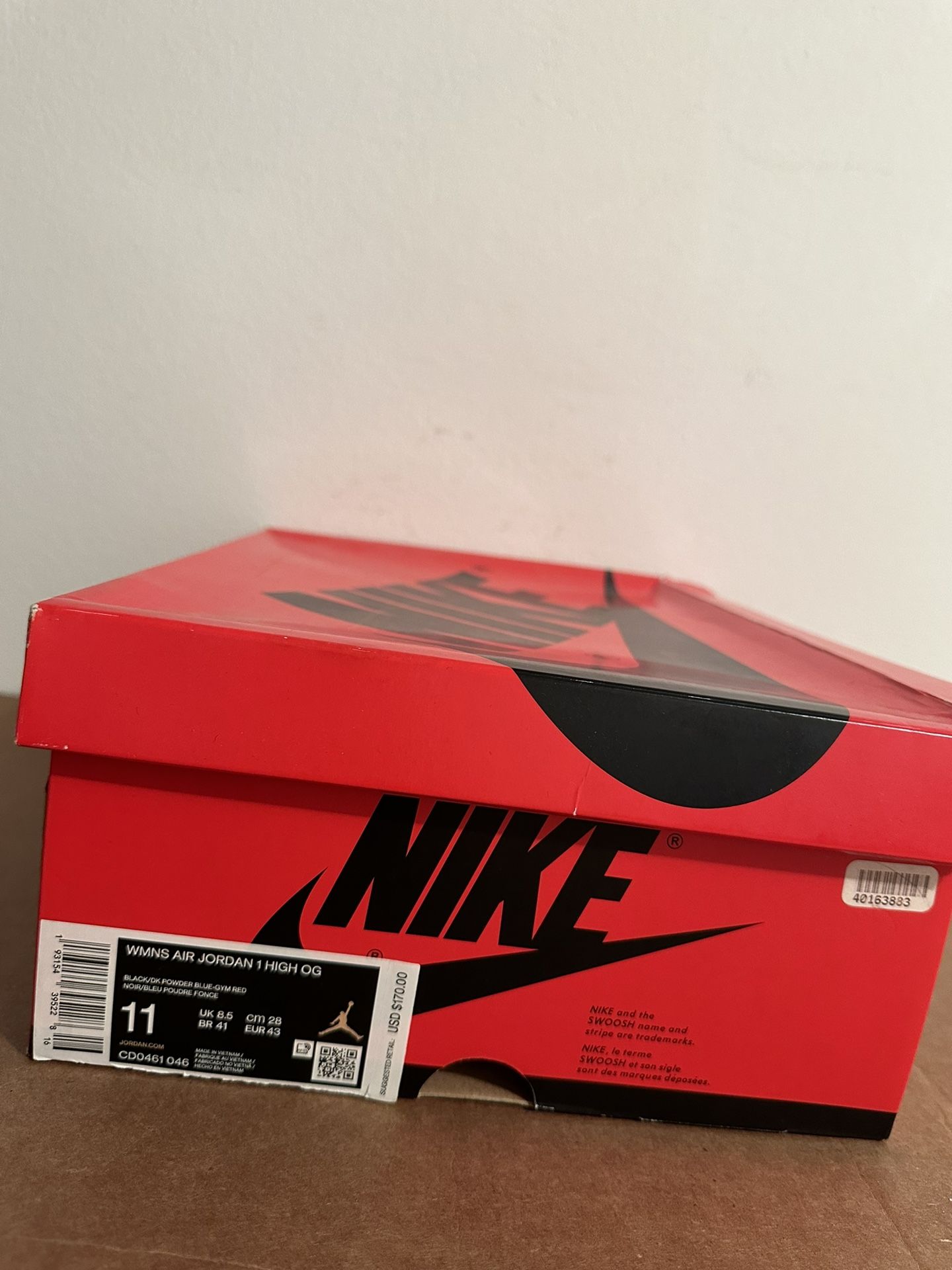 Air Jordan 1 UNC to Chi Size 9.5 (11W) (42.5) $75 for Sale in New York ...