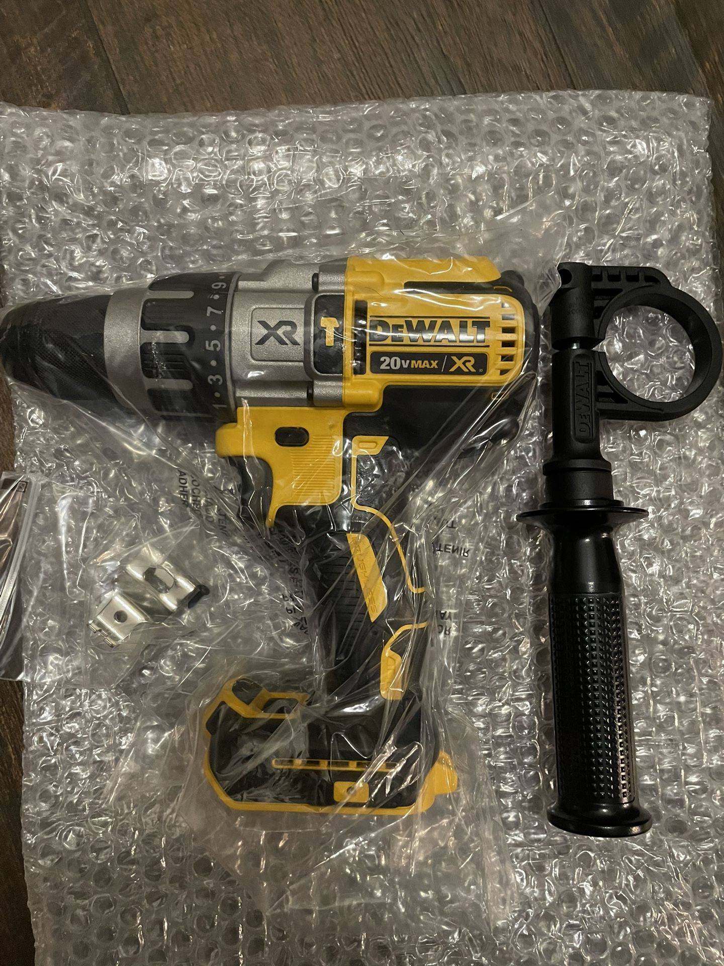 Dewalt 20V Max XR Hammer Drill 3 Speed Brand New Dcd996 for Sale in Las ...