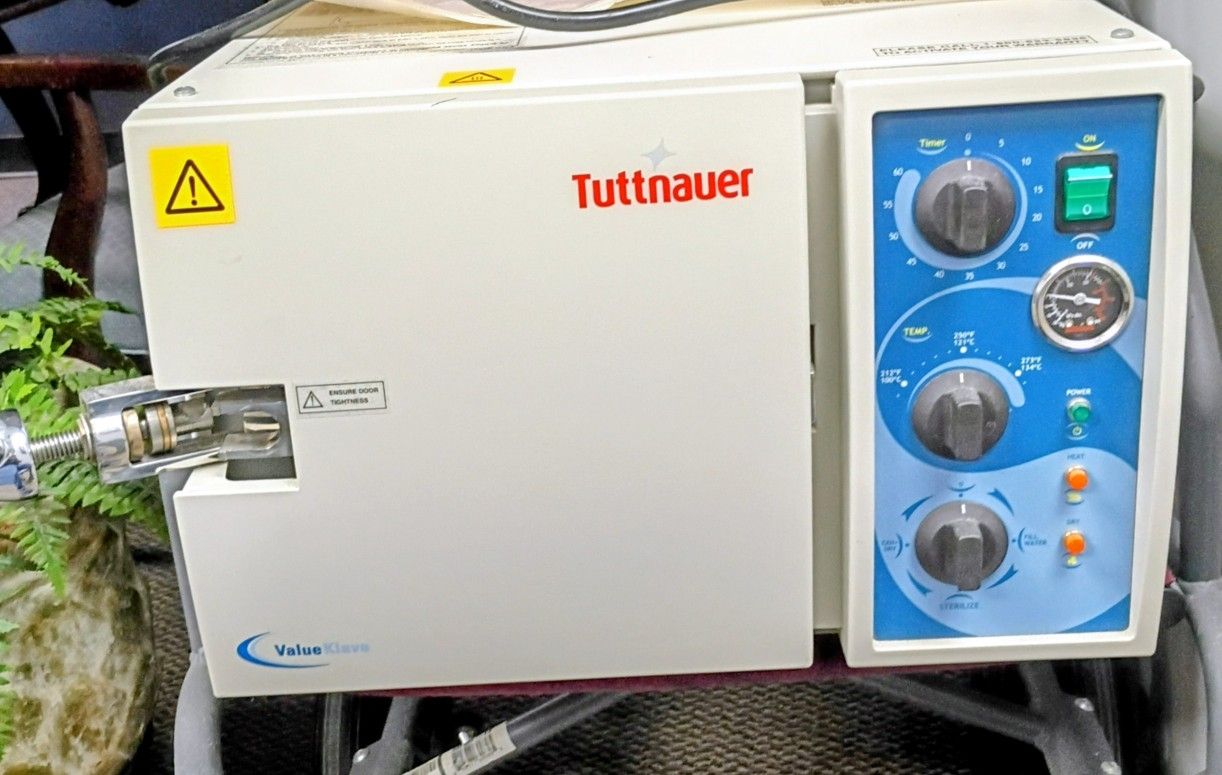 Tuttnauer valueklave Autoclave Machine Model 1730 Specialty for Sale in ...
