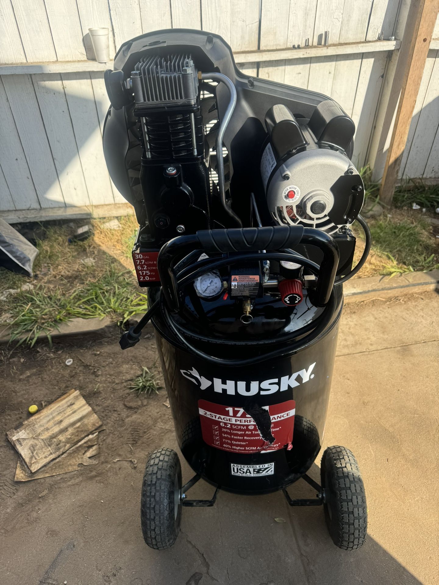 Husky 30 Gal. 175 PSI Oil Lubed Belt Drive Portable Vertical Electric ...