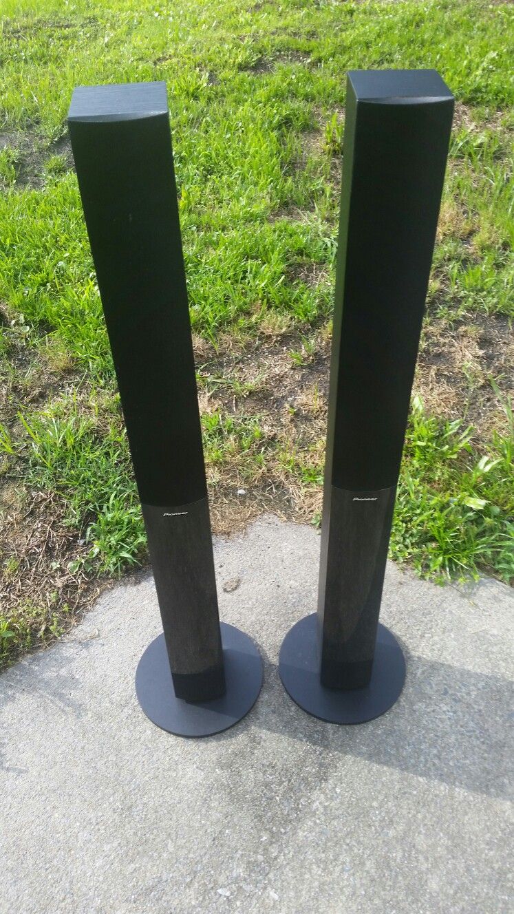Matching Pioneer Tower Speakers for Sale in Newport, NC - OfferUp