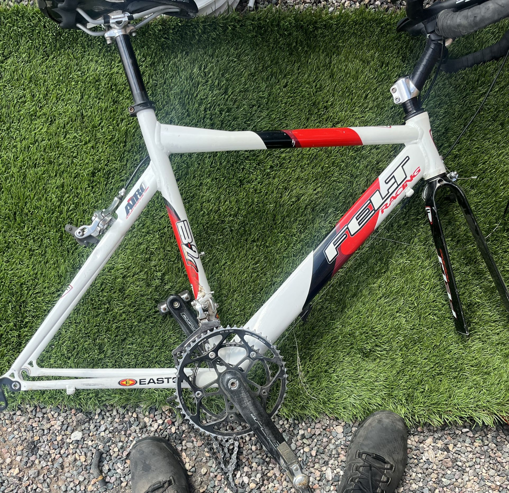 Felt B2 Racing Bike- FRAME ONLY for Sale in Peoria, AZ - OfferUp