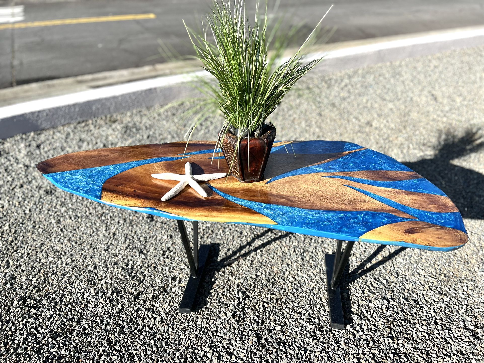 Monkeypod Coffee Table Ocean Blue Epoxy for Sale in Mililani, HI - OfferUp