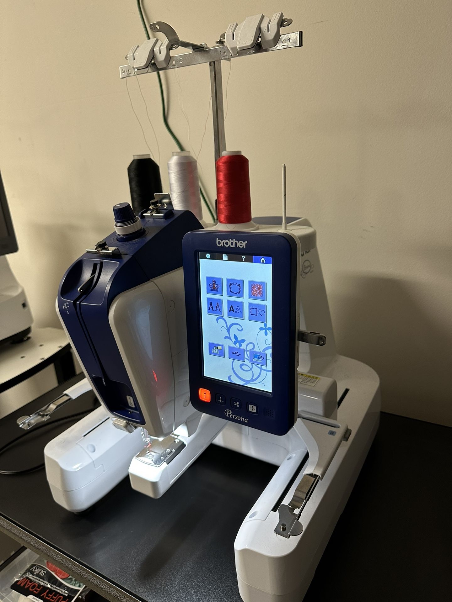 Brother aPersona PRS100 Single Needle Free Arm Embroidery Machine for ...