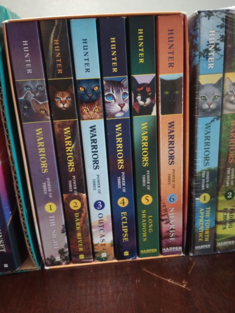 Warriors Book Series Used for Sale in San Marcos, TX - OfferUp