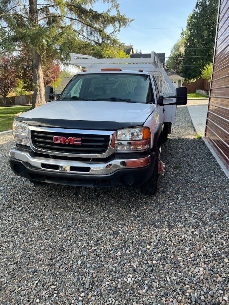 2006 GMC 3500 CONTRACTOR FLATBED for Sale in Seattle, WA - OfferUp